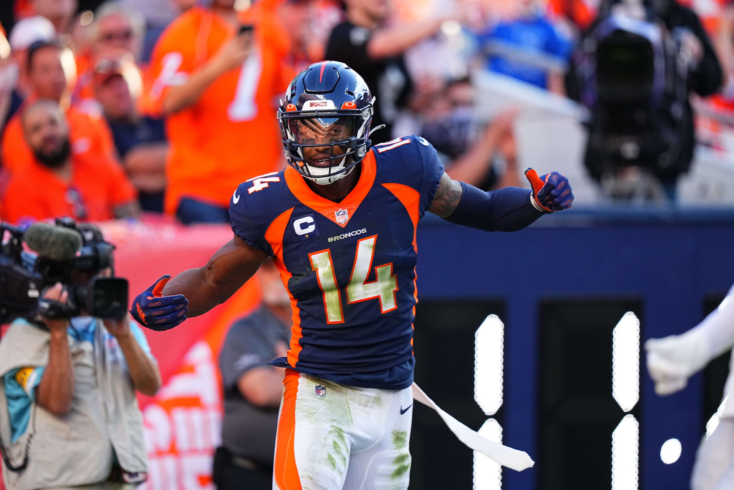 Courtland Sutton raises $47K at UCHealth's Healthy Swings charity event ...