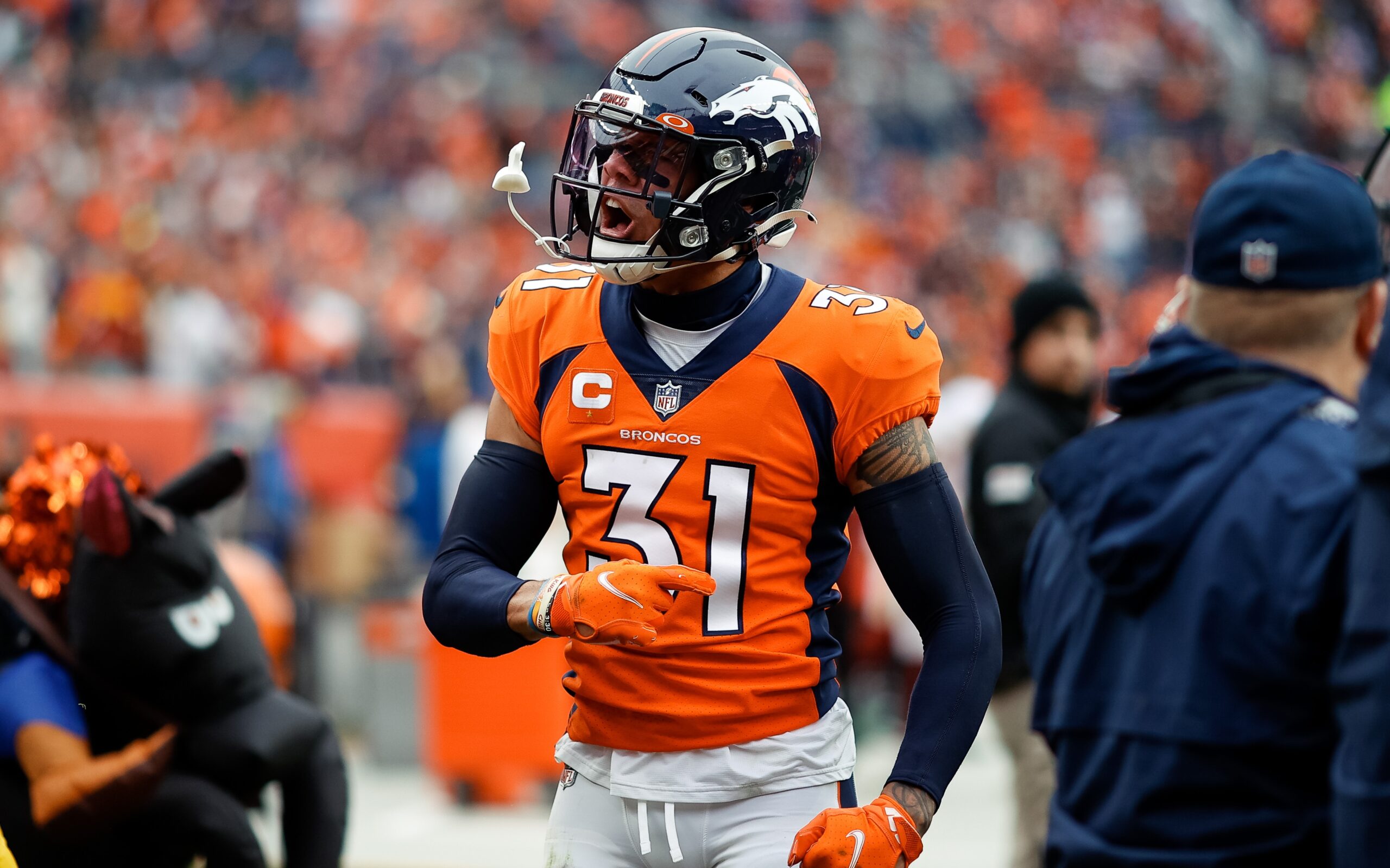 Justin Simmons leadership key for Denver Broncos defense this season ...