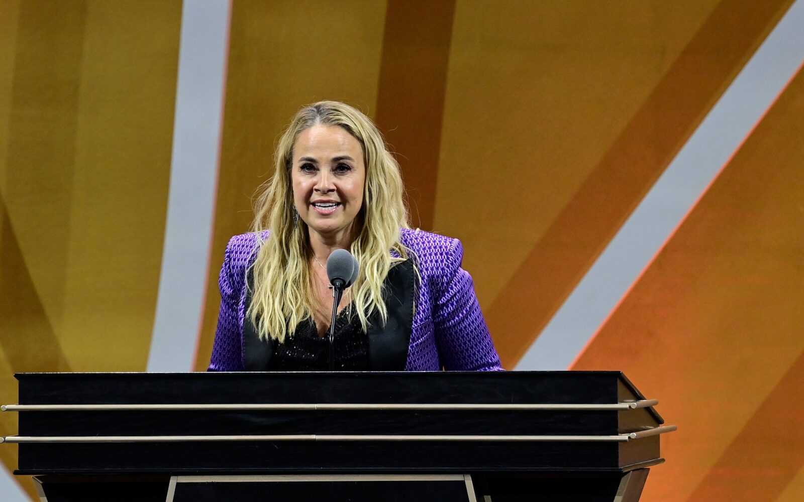 Becky Hammon, Colorado State basketball GOAT, inducted in Basketball ...