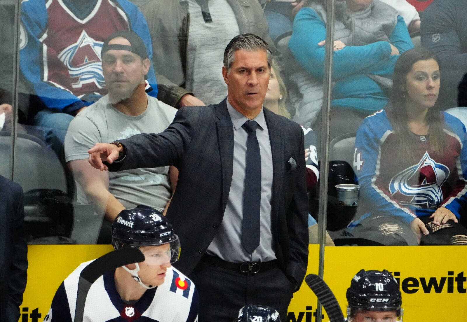 Jared Bednar rips team for "piss-poor execution" following Avalanche's ...