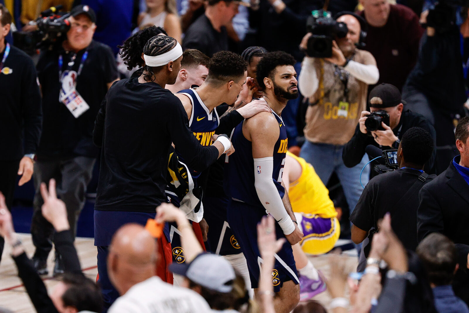 Jamal Murray hits game-winner AGAIN, Nuggets win series over Los ...