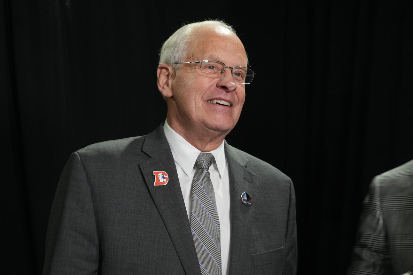 Broncos legend Gradishar: "You calling Joe Collier a liar?"